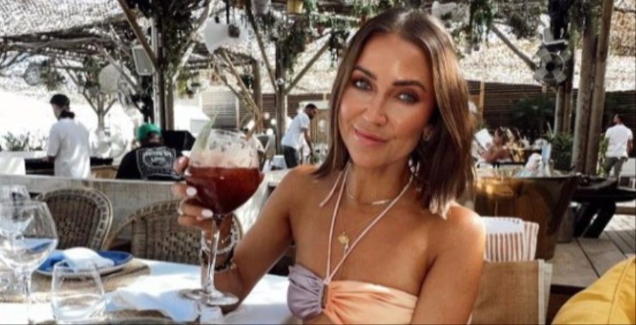 Kaitlyn Bristowe Admits To Plastic Surgery, Shows Pics