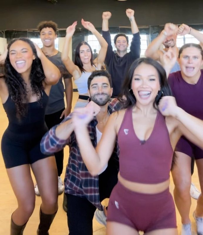 'DWTS' Jenn Tran & Joey Graziadei Reunite For Disney Routine